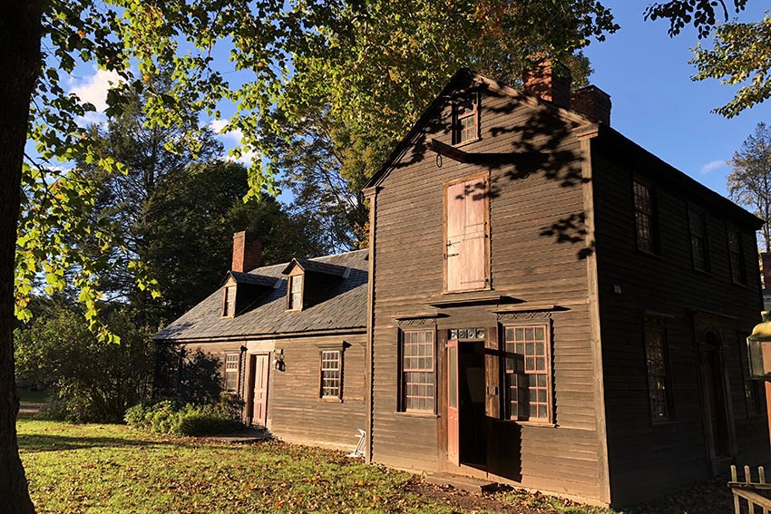 Things to Do in Deerfield MA - Deerfield Attractions